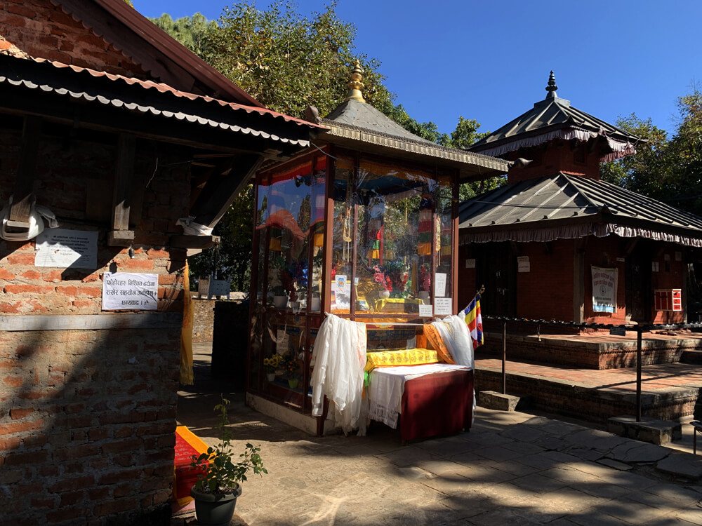 Tsangkhala-Changkha layi lathok Kapileshor Nuwakot | Guru Rinpoche ...